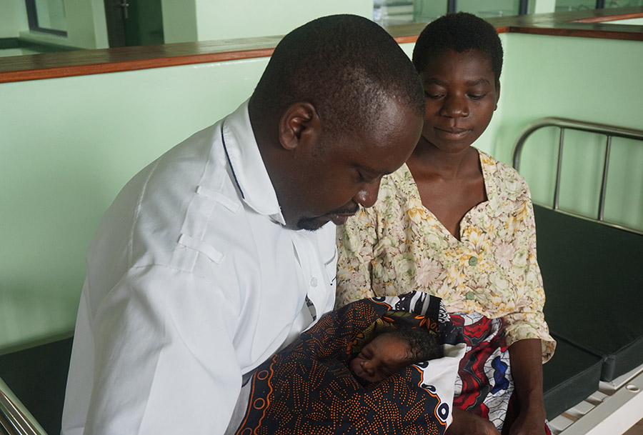 Malawi Maternity Ward Welcomes First Babies | Partners In Health