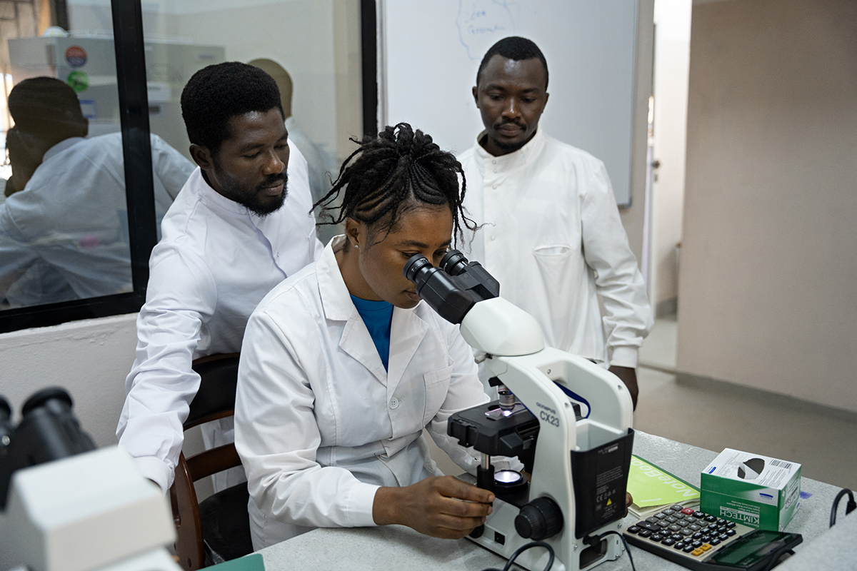 Local Solutions for Global Impact: New Microbiology Lab Opens in Sierra ...